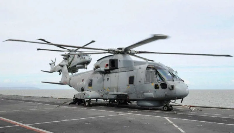 La Royal Navy recibe el último Merlin Mk2 actualizado