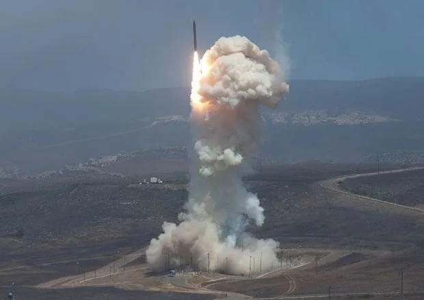 Estados Unidos interceptó con éxito un ICBM.