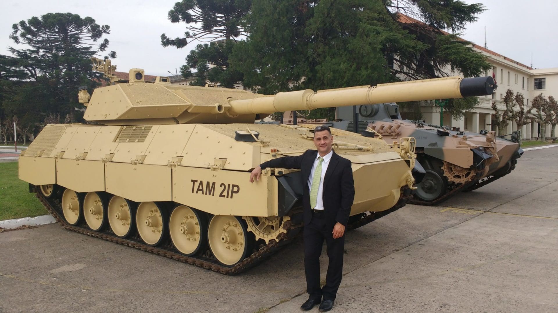 Un argentino en Eurosatory II: ¿el TAM vuelve a tener vigencia Mundial?