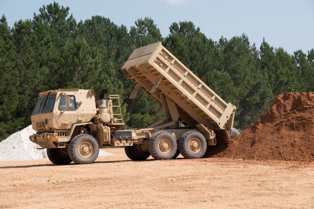 Conociendo los nuevos camiones del Ejército - OshKosh MTV