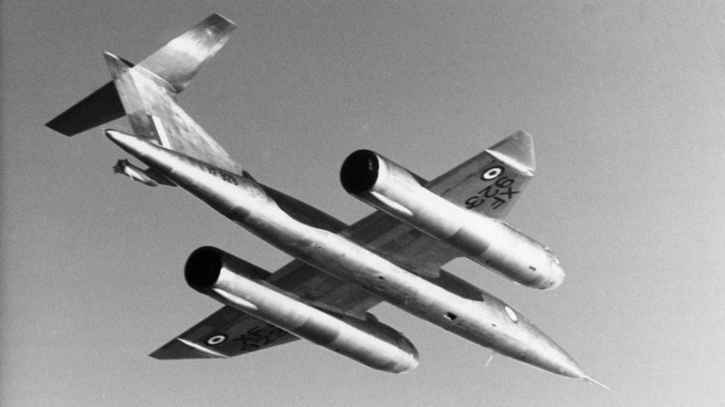 Avro 730, el precursor británico del Blackbird