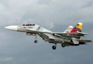 SU-30MK de la Aviación Bolivariana lanza misil KH-31
