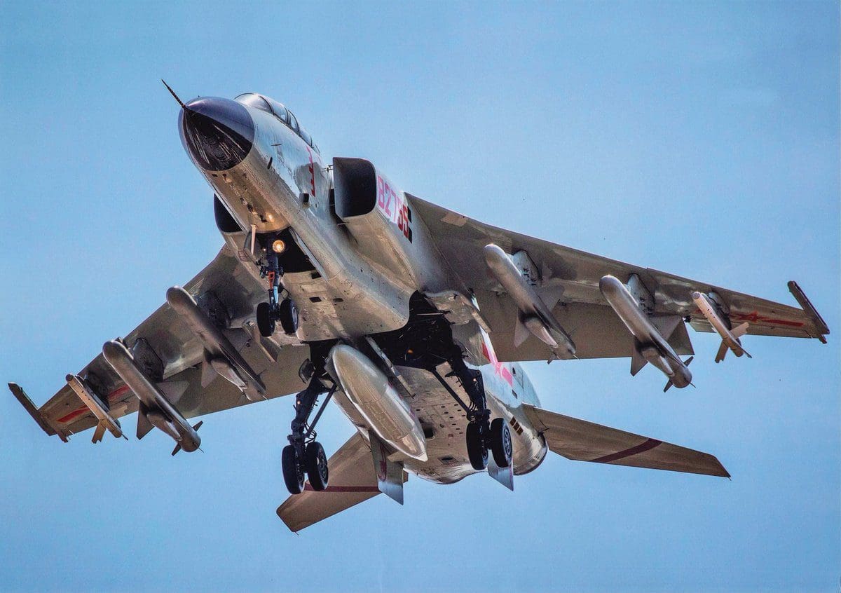 Xian JH-7, el Super Etendard chino del Ejército Popular de Liberación