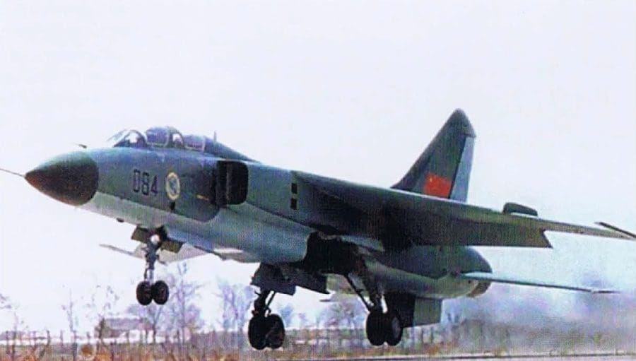 Xian JH-7, el Super Etendard chino del Ejército Popular de Liberación