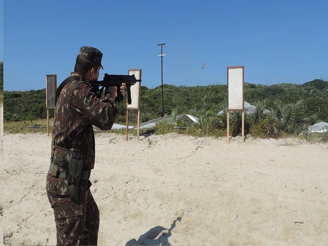 Ejército Brasileño evalúa el fusil de asalto Imbel IA2 7,62mm