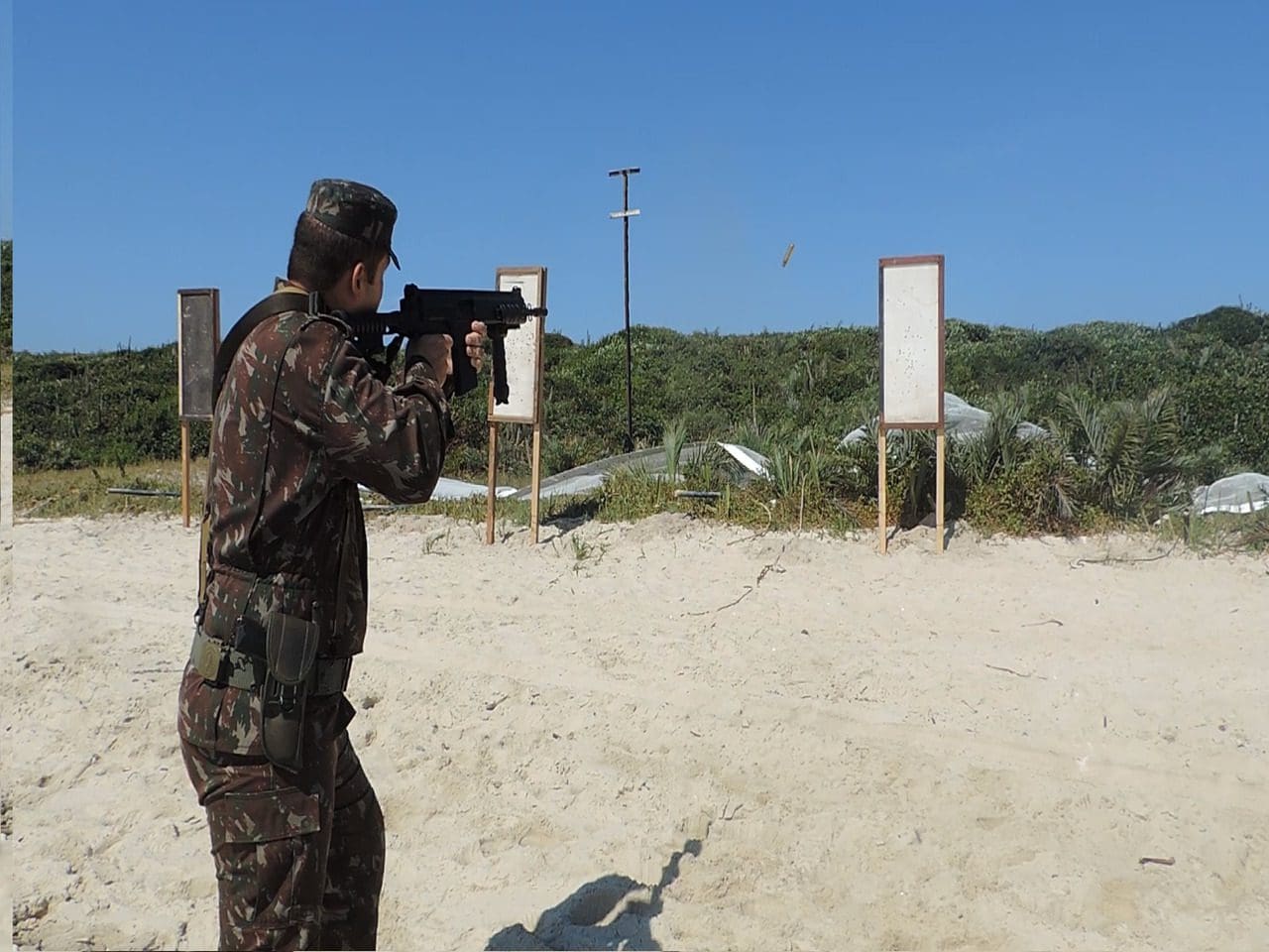 Ejército Brasileño evalúa el fusil de asalto Imbel IA2 7,62mm