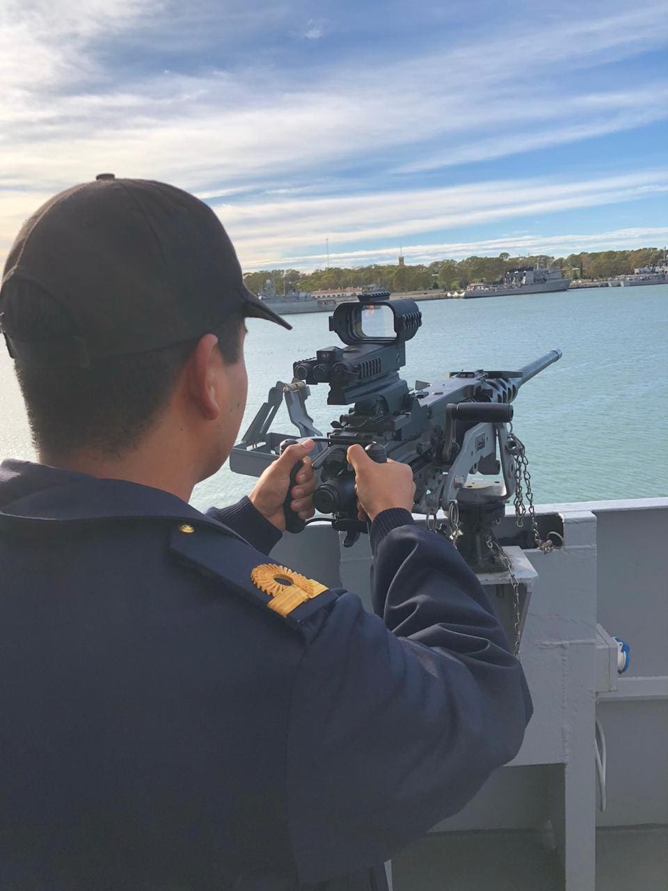 El ARA Bouchard evaluará la mira IntelliOptix MGS 1X