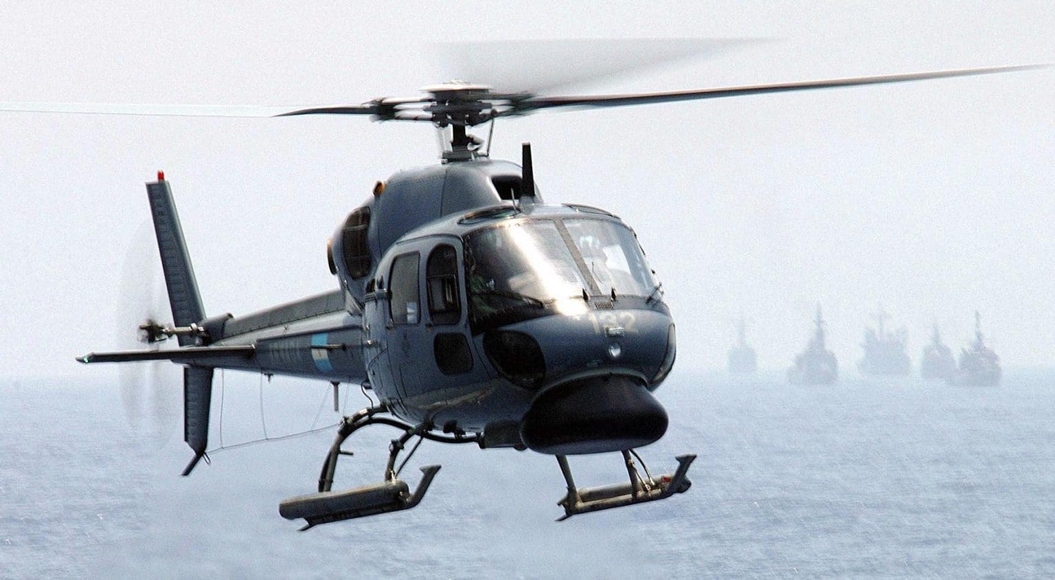 La Armada Argentina evaluaría el reemplazo de sus helicópteros Fennec