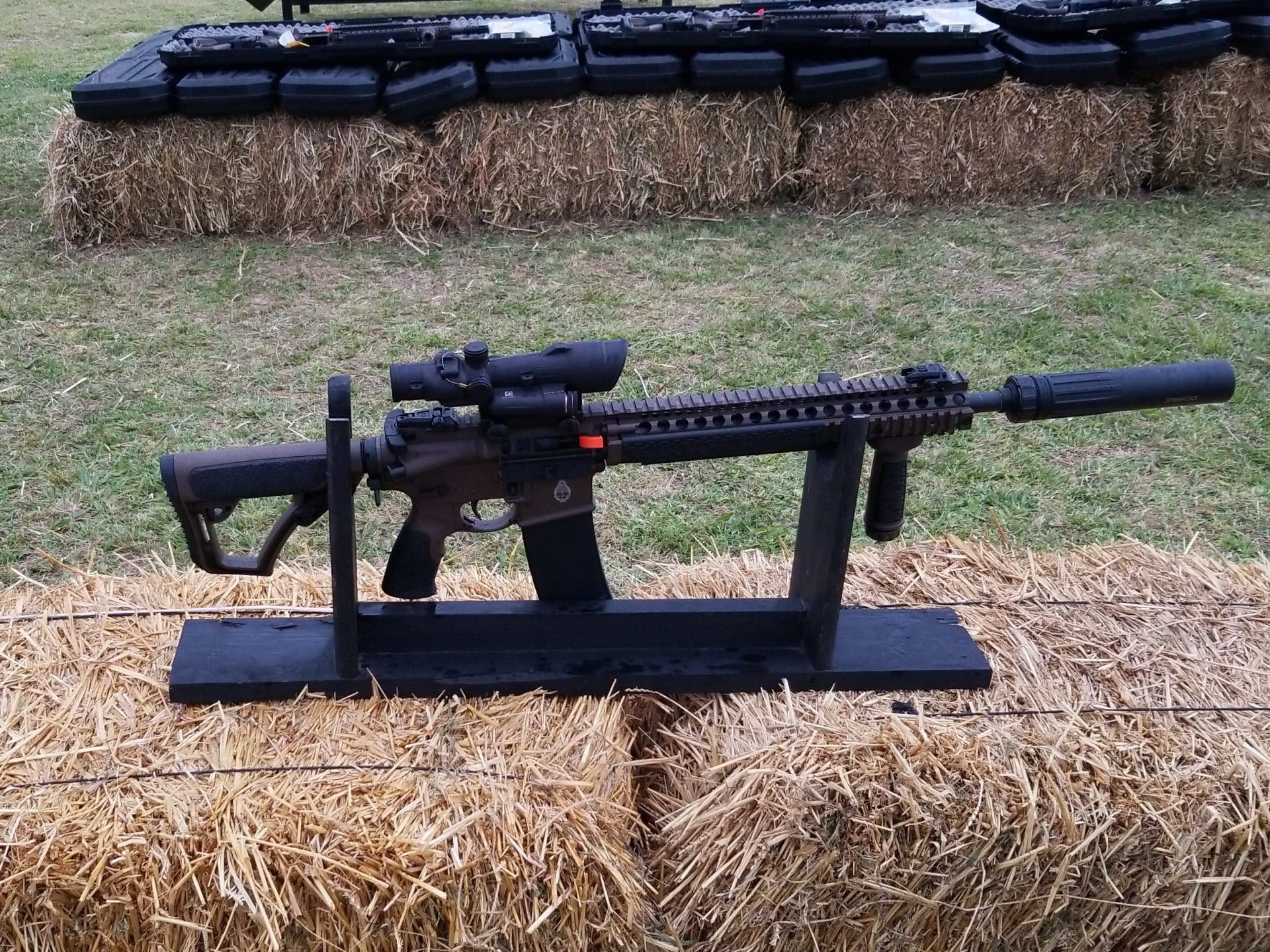 Un punto por punto del armamento individual recibido por el Ejército ...