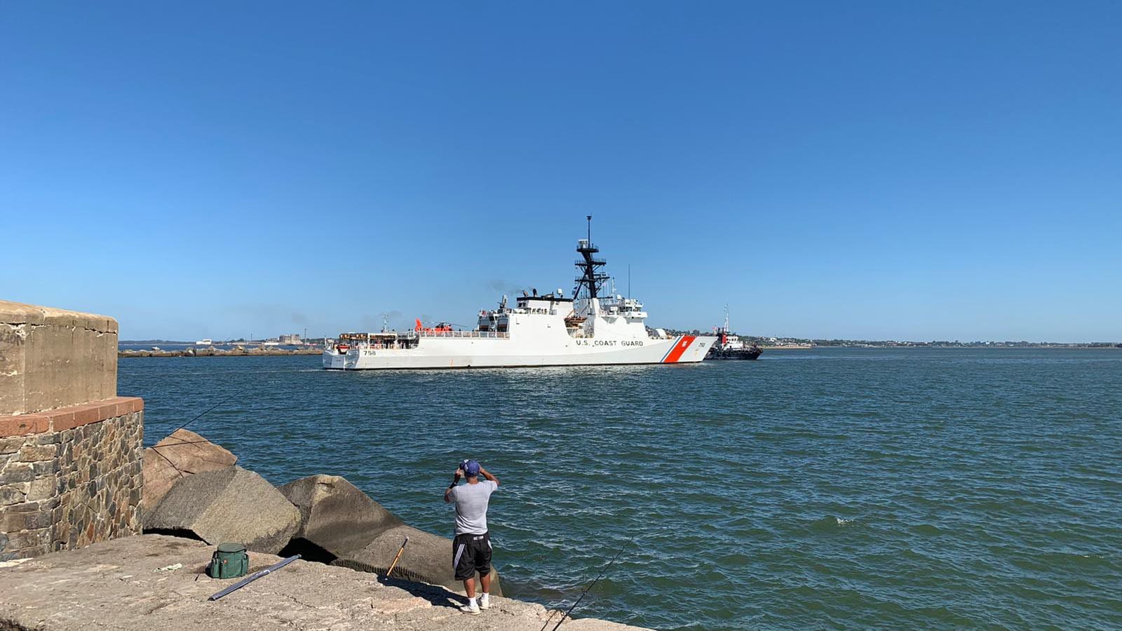 Llega al puerto de Montevideo el USCG Stone