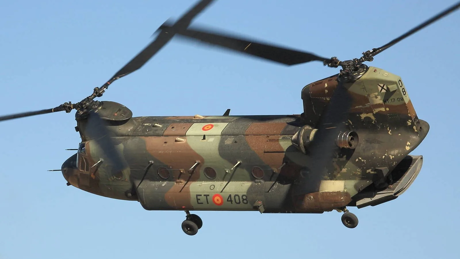 Indra modernizará los simuladores de vuelo de los Chinook españoles