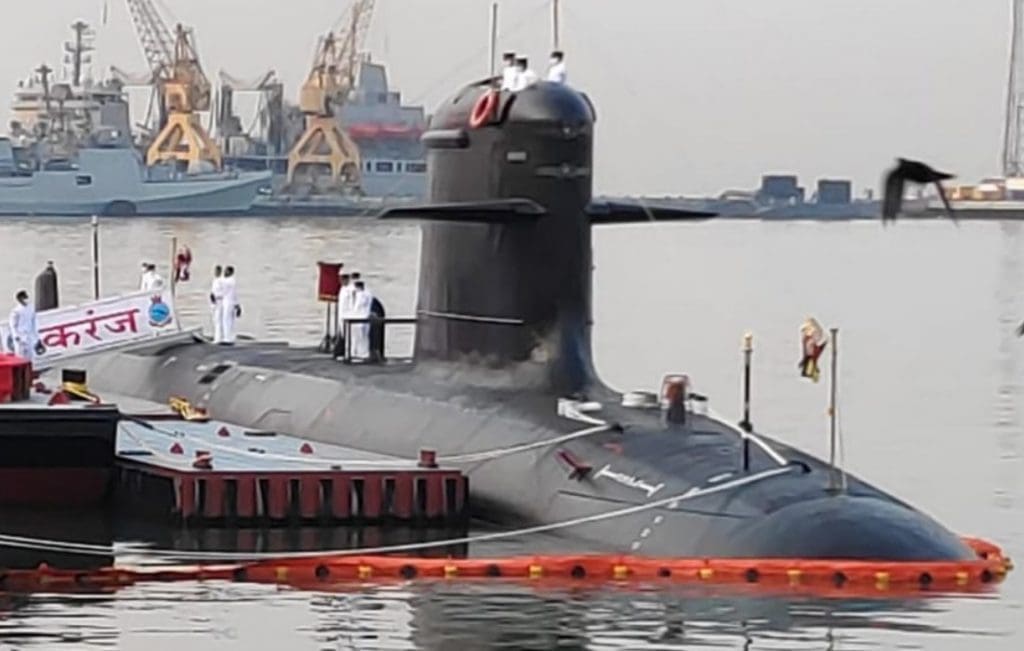 La Armada de la India incorpora al nuevo submarino INS Karanj de la ...