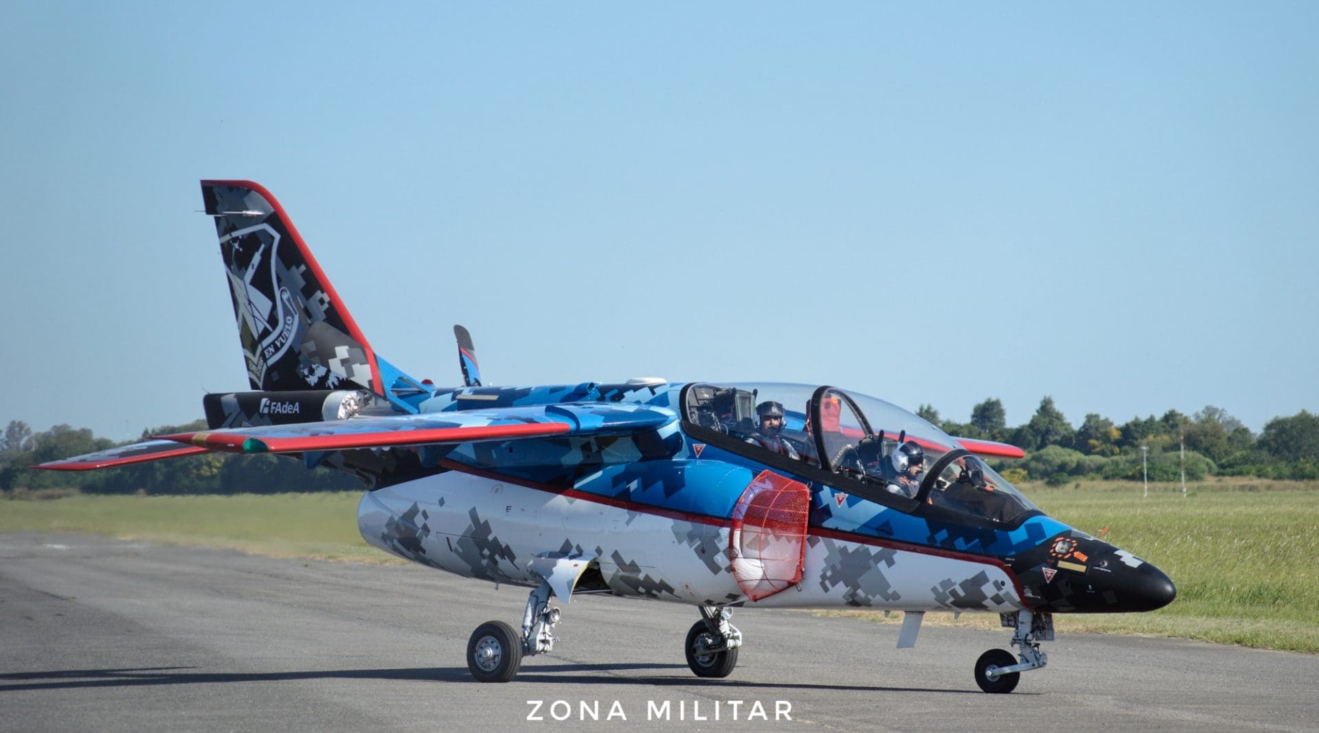 Ceremonia de presentación Pampa III bloque II en FAdeA