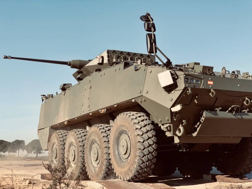 España comienza la fabricación de su nuevo VCR 8x8 Dragón