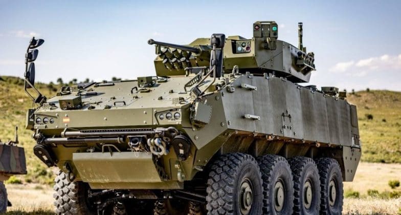 España comienza la fabricación de su nuevo VCR 8x8 Dragón