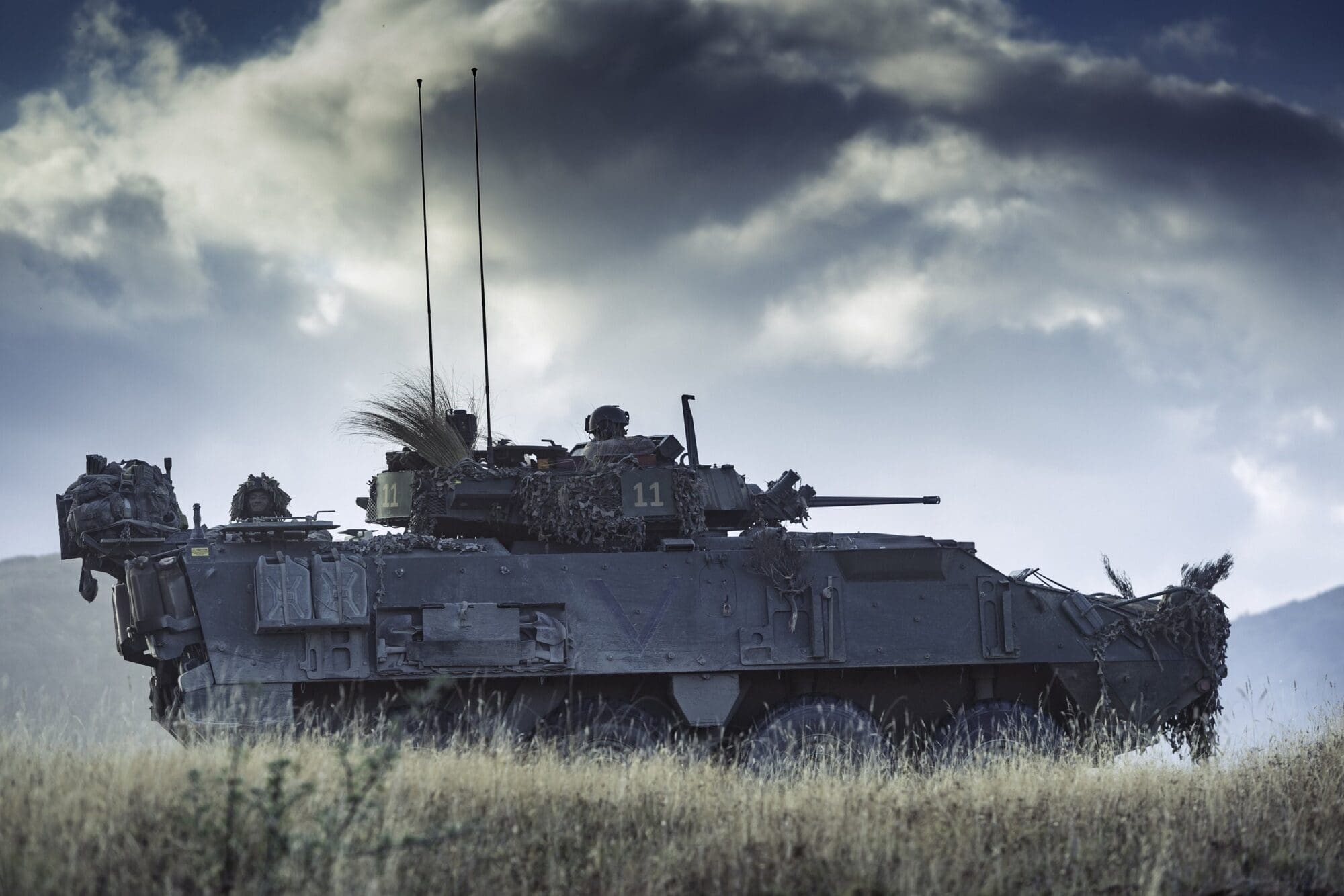 Chile adquiere 22 vehículos 8x8 LAV III de Nueva Zelanda