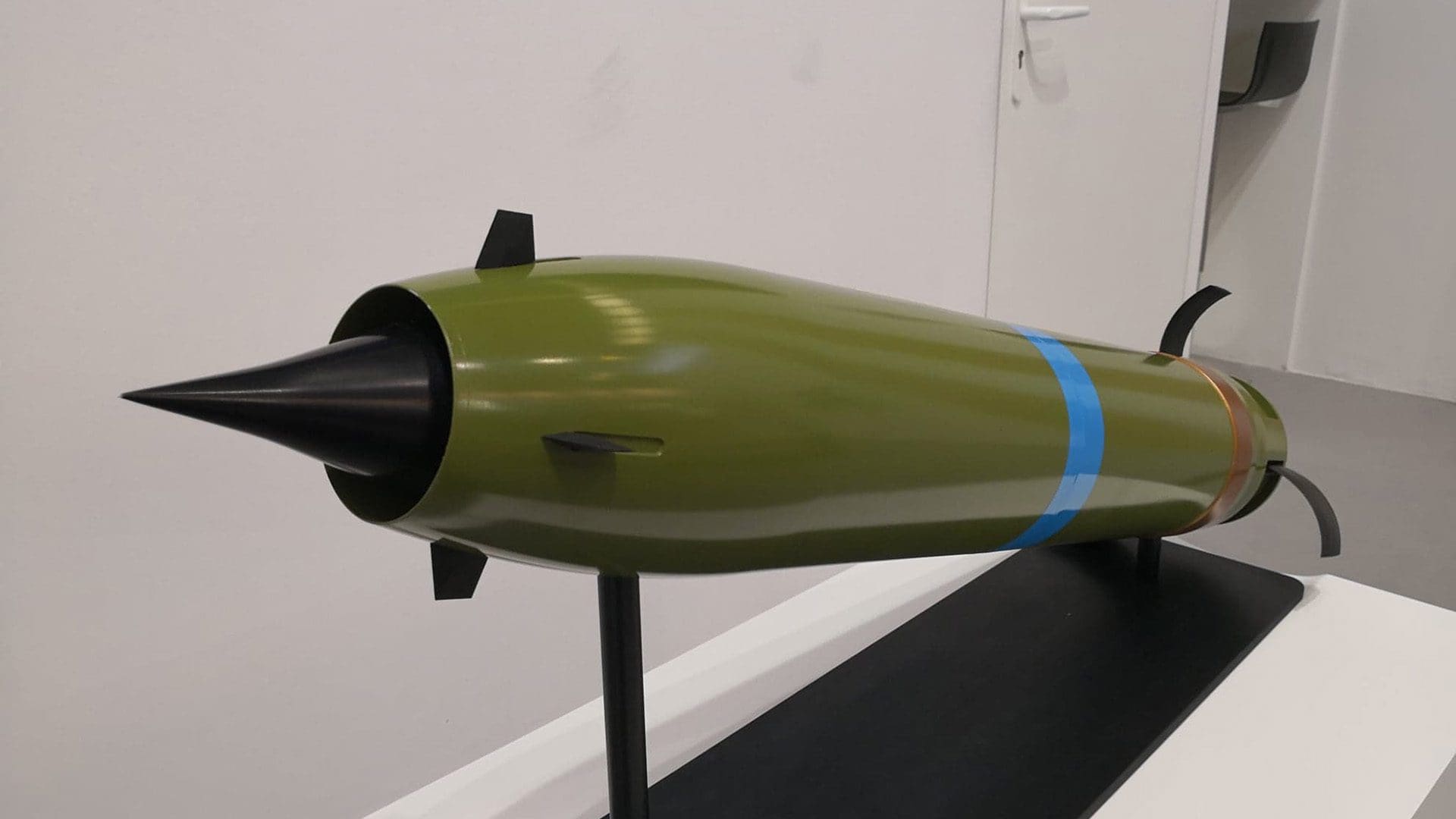 Pruebas del nuevo proyectil de artillería de rango extendido Ramjet 155 ...