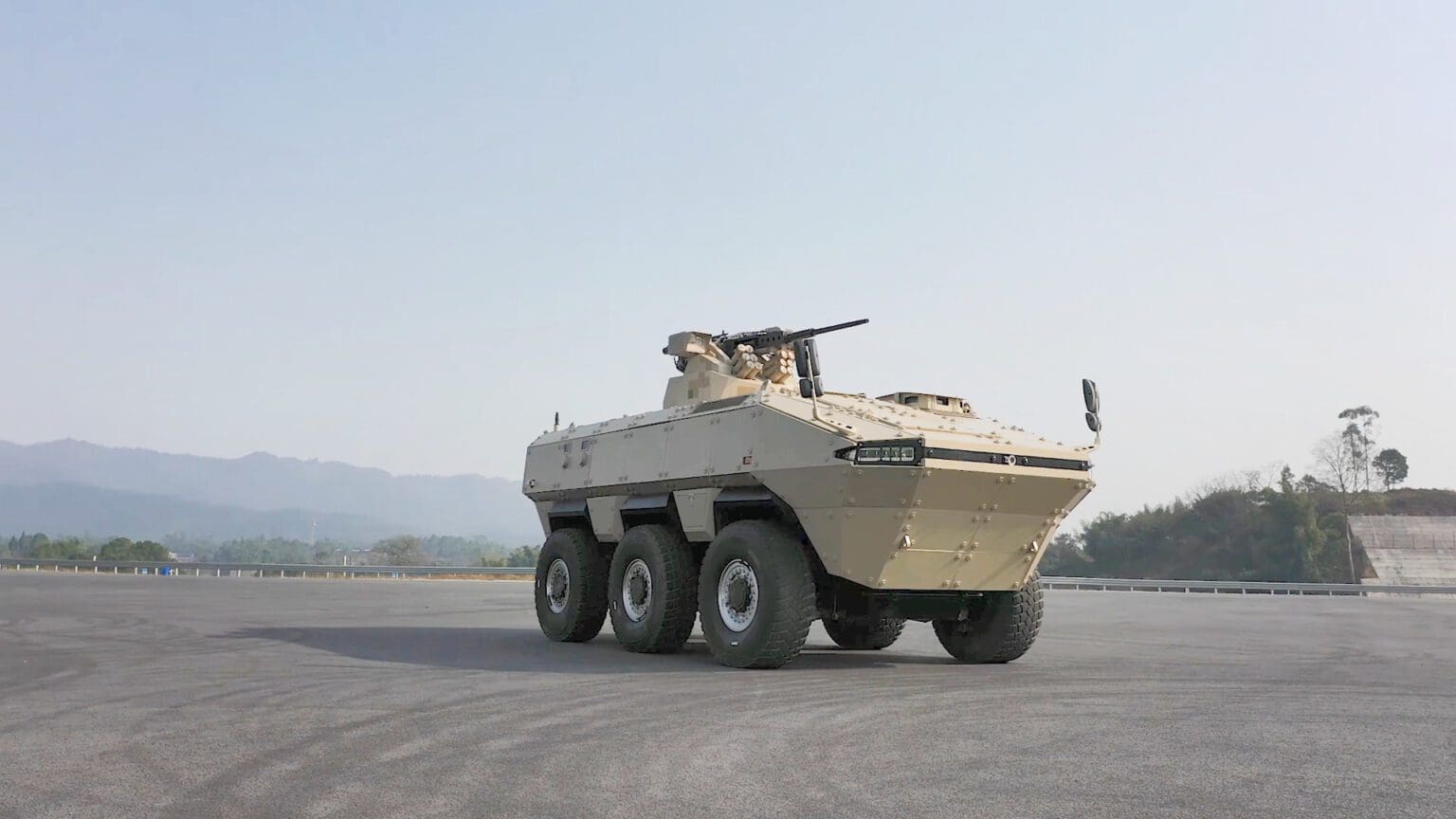 Norinco presenta a su nuevo vehículo blindado 6x6 VN22