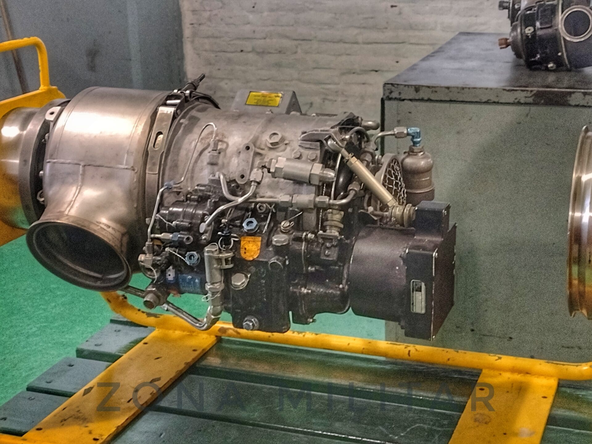 Recuperando a los A-4AR Fightinghawk: visita a la V Brigada Aérea de la ...