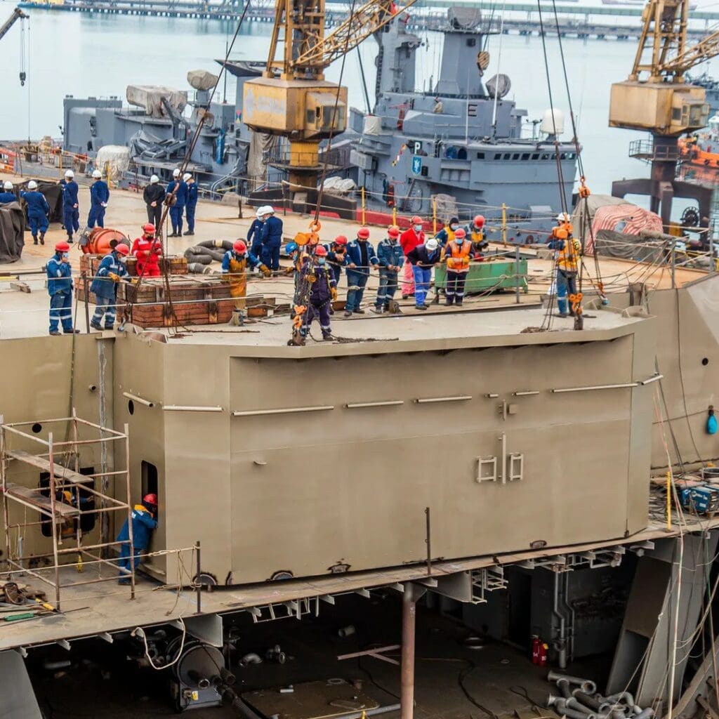Nuevos avances en la construcción del buque LPD BAP Paita de la Marina ...