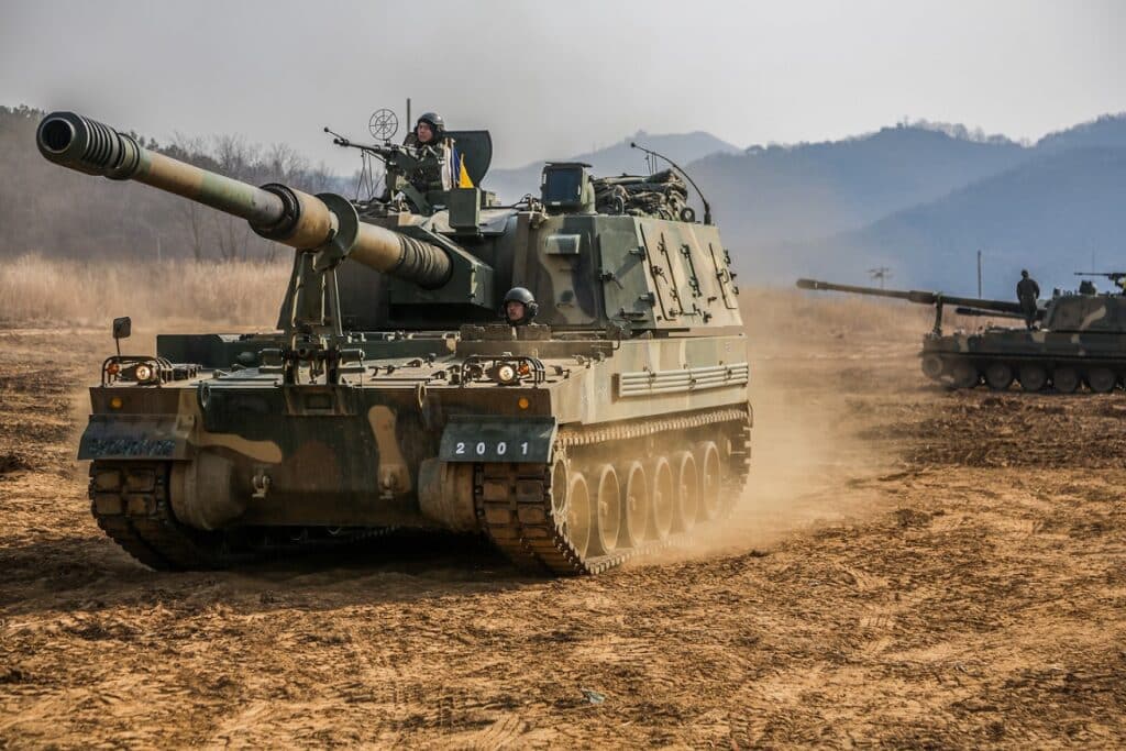 Hanwha Defense apuesta por el K9 Thunder como futuro obús ...