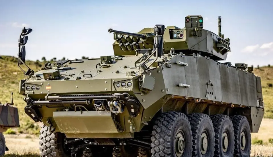 El Ejército español recibirá los primeros vehículos blindados 8x8 ...