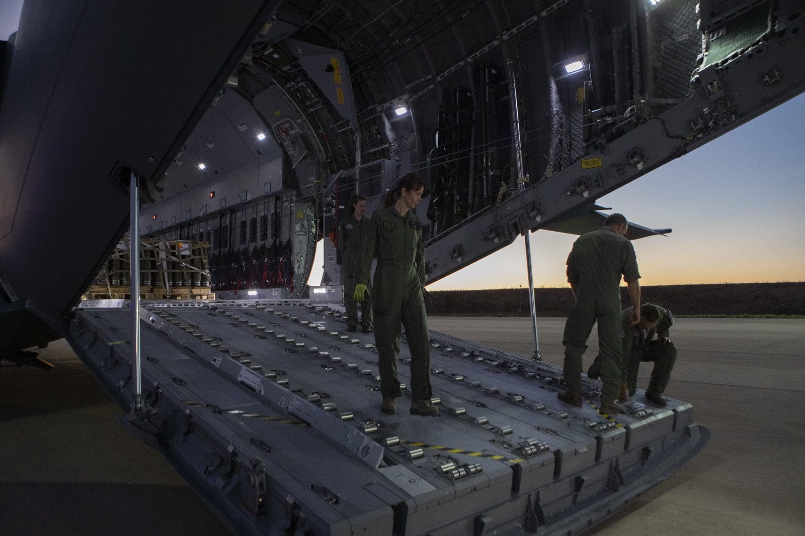 España envia un nuevo cargamento de munición de artillería a Ucrania