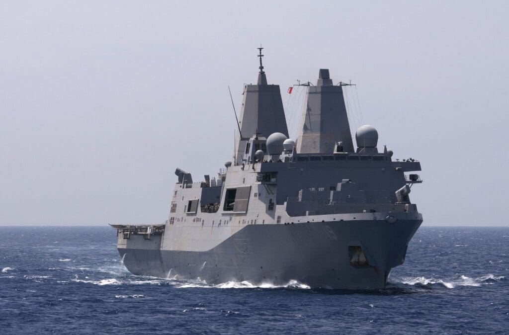 Comienza la construcción del LPD USS Pittsburgh para la Marina de los ...