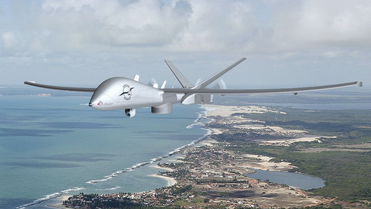 La empresa brasileña AKAER presenta su UAV Albatross en Indonesia