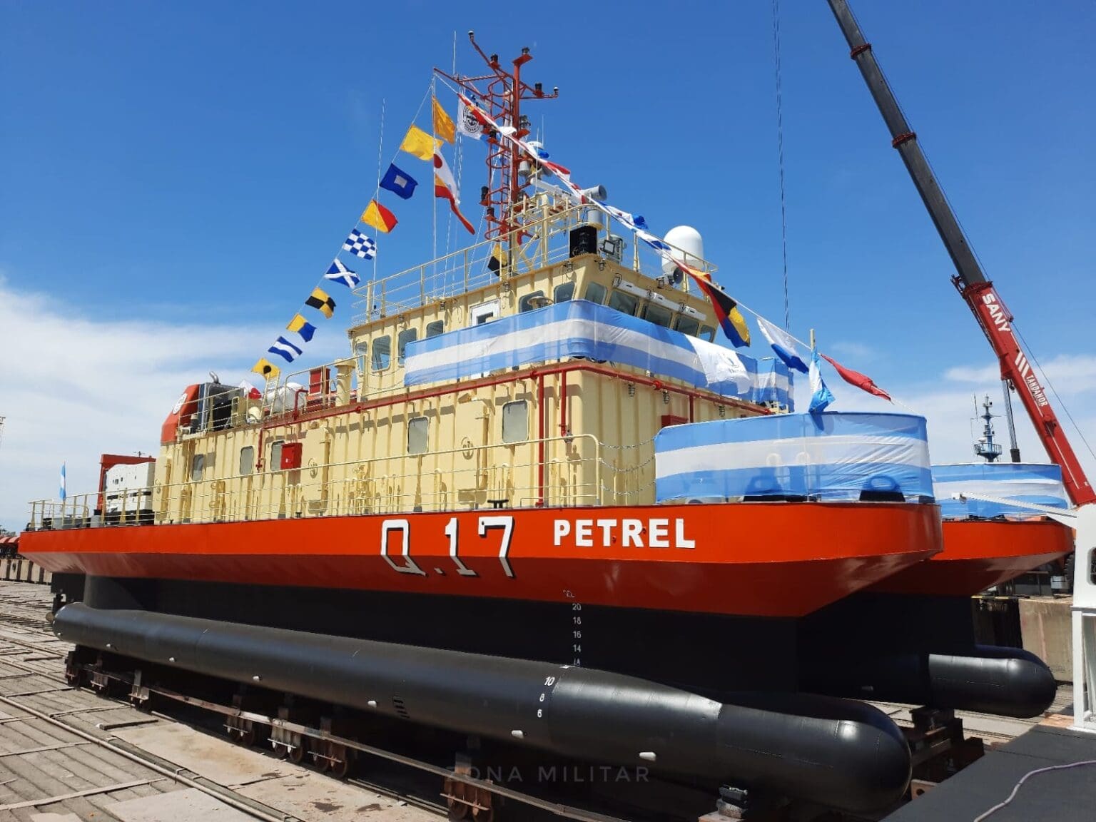 Cobertura: ceremonia de botadura del buque hidrográfico ARA Petrel