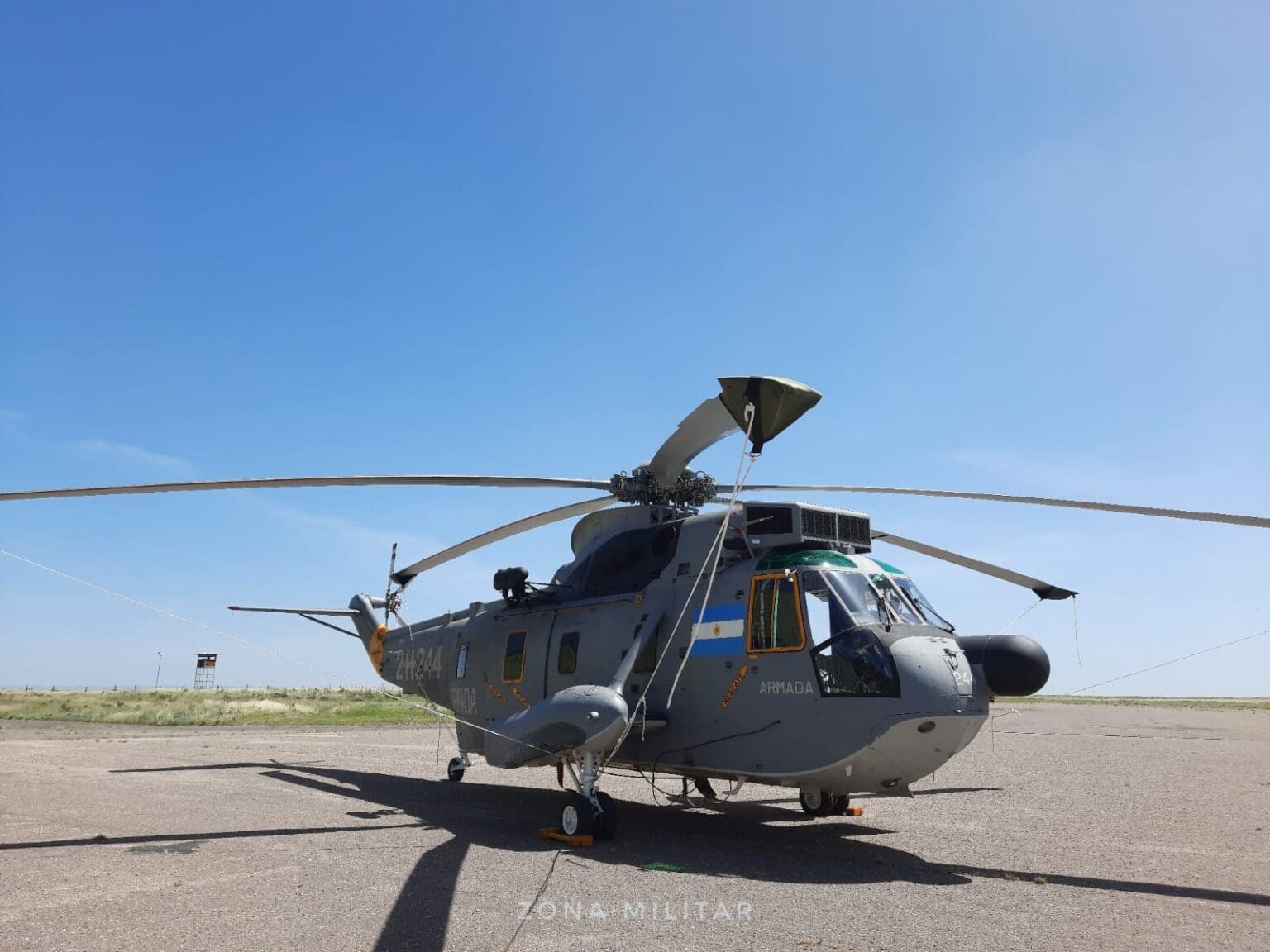 Presentación oficial de los helicópteros SH-3H Sea King de la Armada Argentina