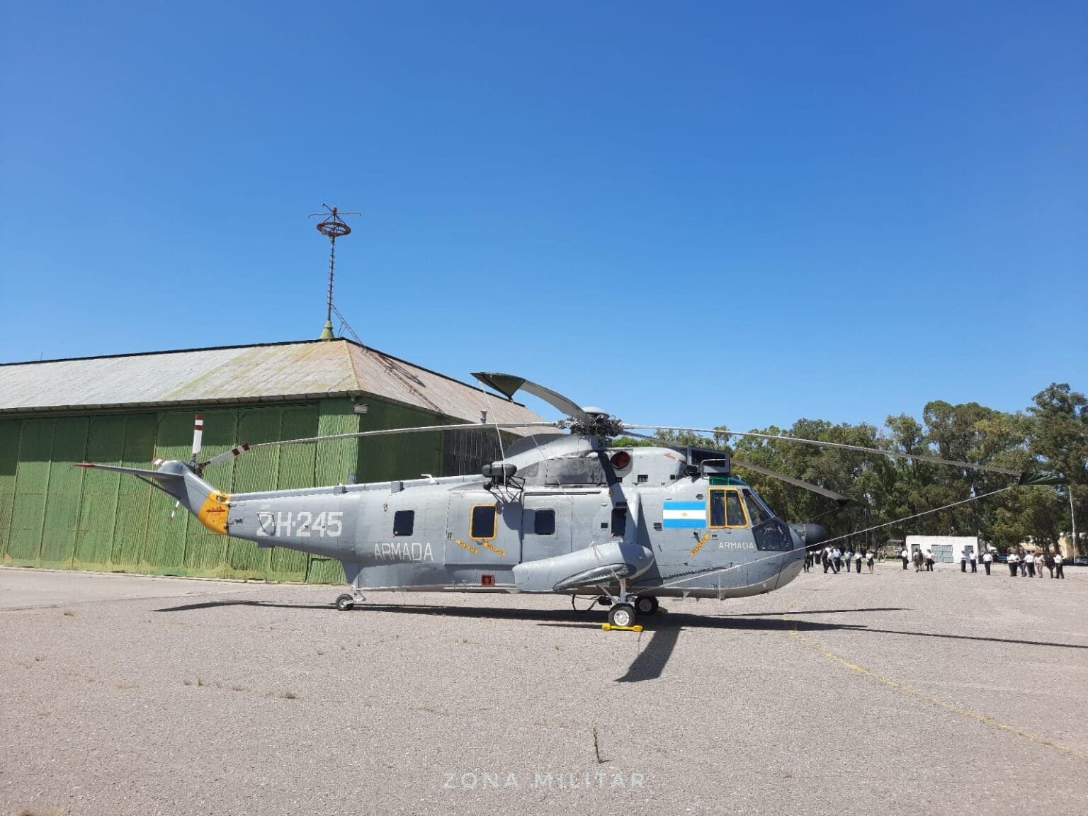 Presentación oficial de los helicópteros SH-3H Sea King de la Armada Argentina