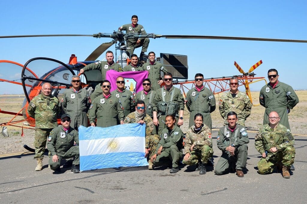 La Fuerza Aérea Argentina compra componentes para sus helicópteros Lama