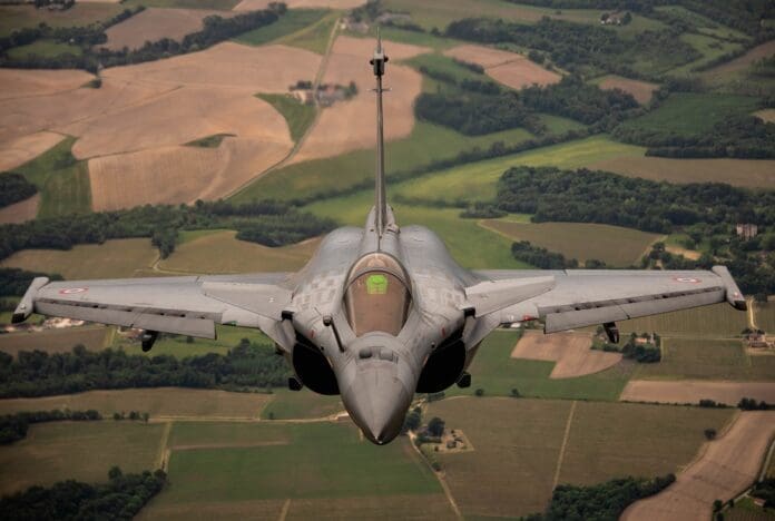 Dassault reanuda las entregas de cazas Rafale a Francia