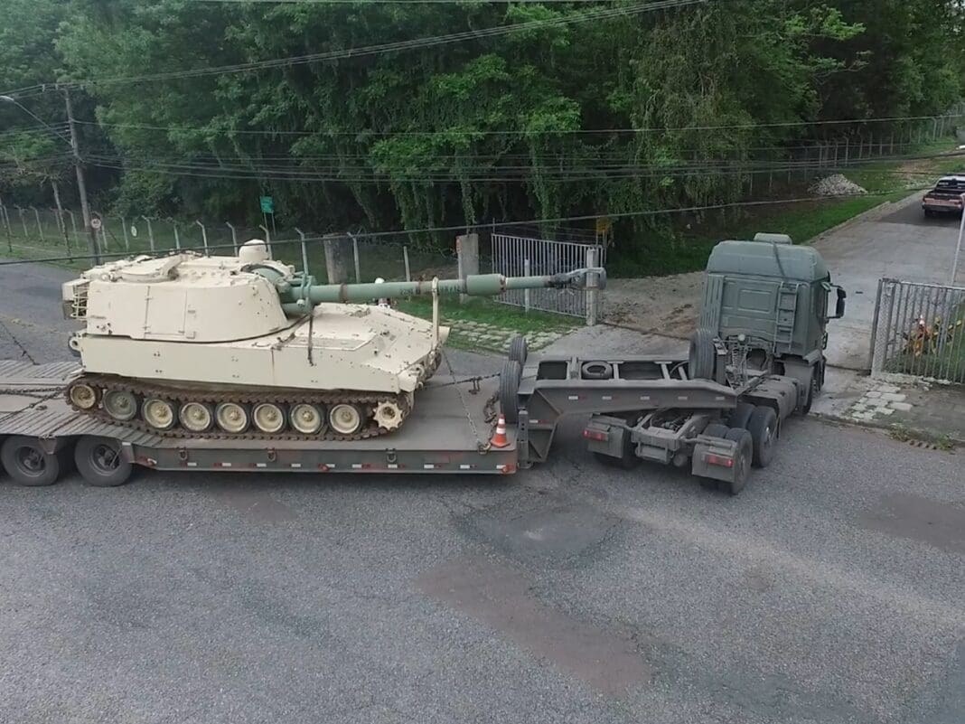 El Ejército Brasileño sigue recibiendo obuses autopropulsados M109A5 ...