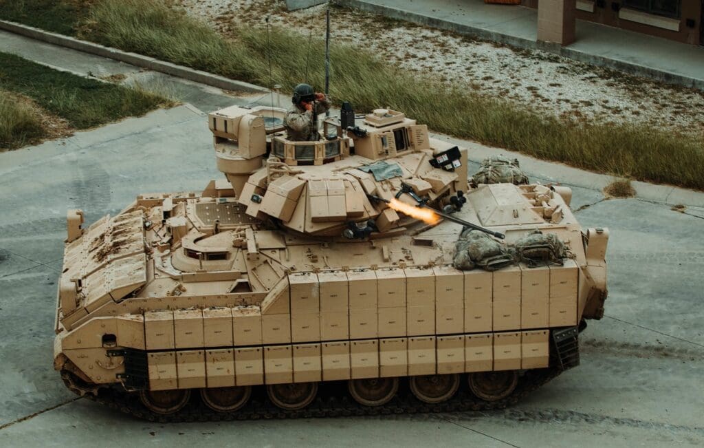 BAE Systems gana contrato para suministrar más vehículos de combate ...