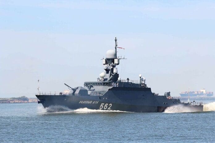 La Armada rusa somete a pruebas a una de sus más modernas corbetas de misiles clase Buyan-M