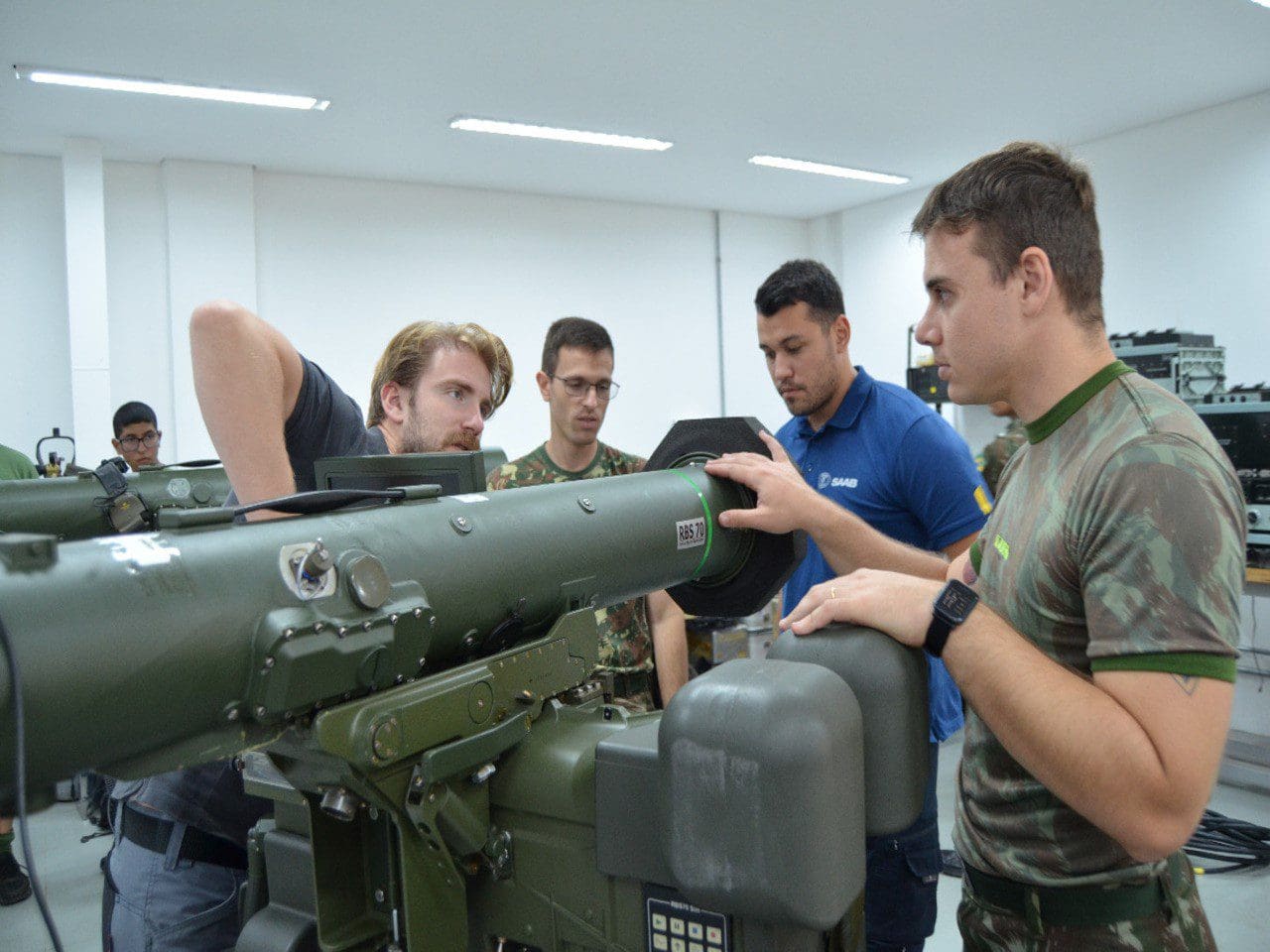 Saab actualiza los simuladores de los sistemas de misiles RBS 70 del ...