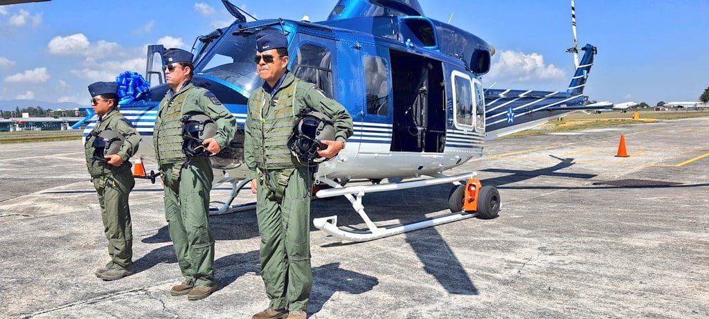 La Fuerza Aérea Guatemalteca recibe dos helicópteros Subaru Bell 412EPX