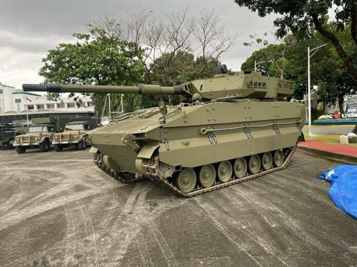Las Fuerzas Armadas de Filipinas reciben su primer tanque ligero Sabrah