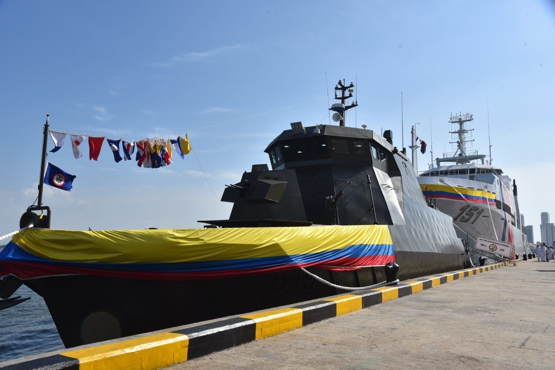 La Armada de Colombia recibe dos nuevos buques: el ARC Simón Bolívar y ...