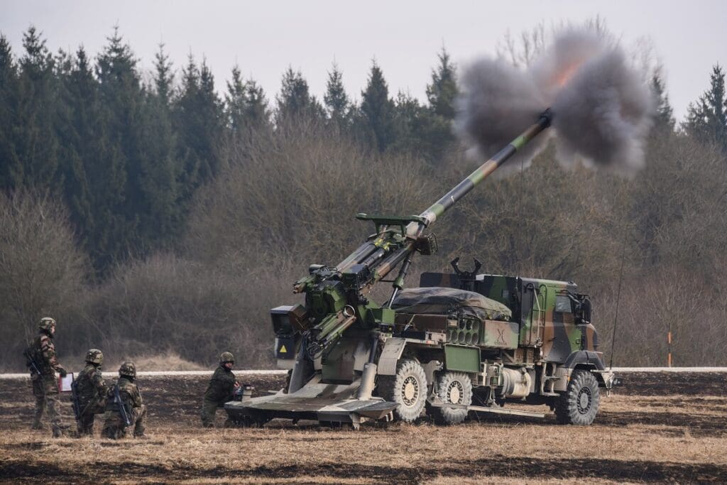 Avanza el desarrollo del nuevo obús autopropulsado 2S43 Malva de las Fuerzas Terrestres rusas
