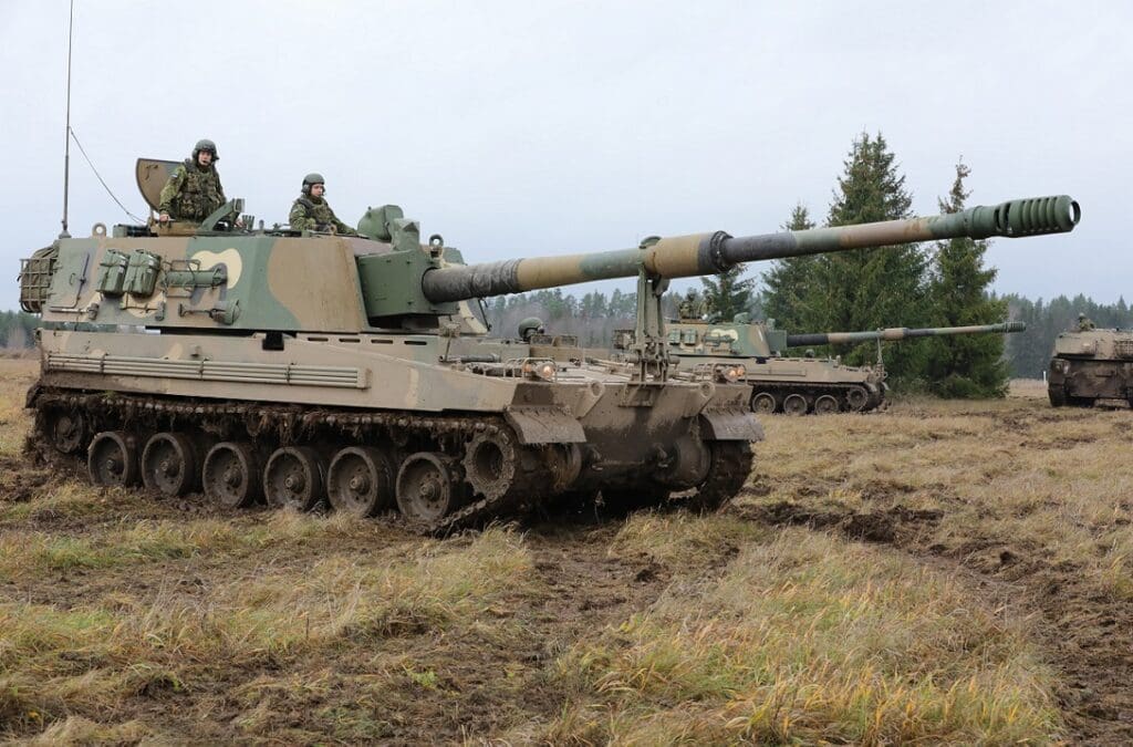 Avanza el desarrollo del nuevo obús autopropulsado AS9 Huntsman del ...