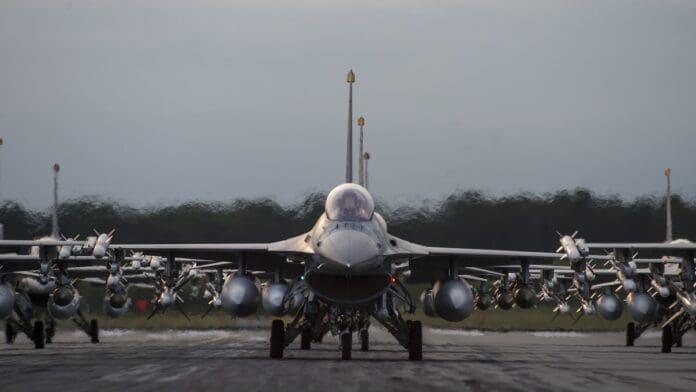 ¿Argentina cada vez más cerca de los F-16?