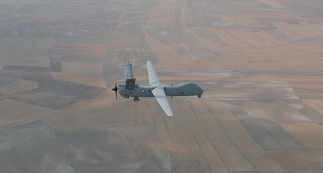 Turquía presenta a su nuevo avión de combate no tripulado ANKA-3