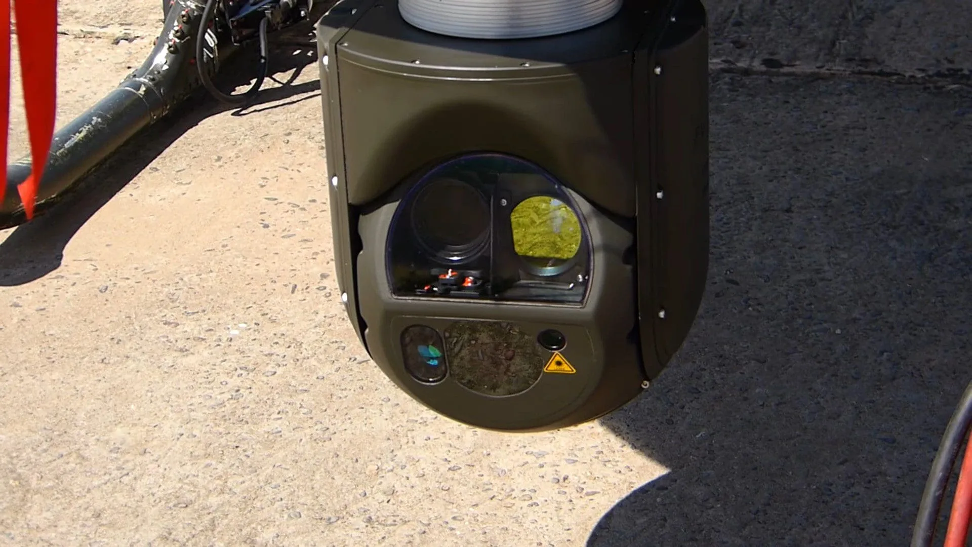 El Ejército Argentino somete a pruebas a uno de sus AB-206 equipado con ...