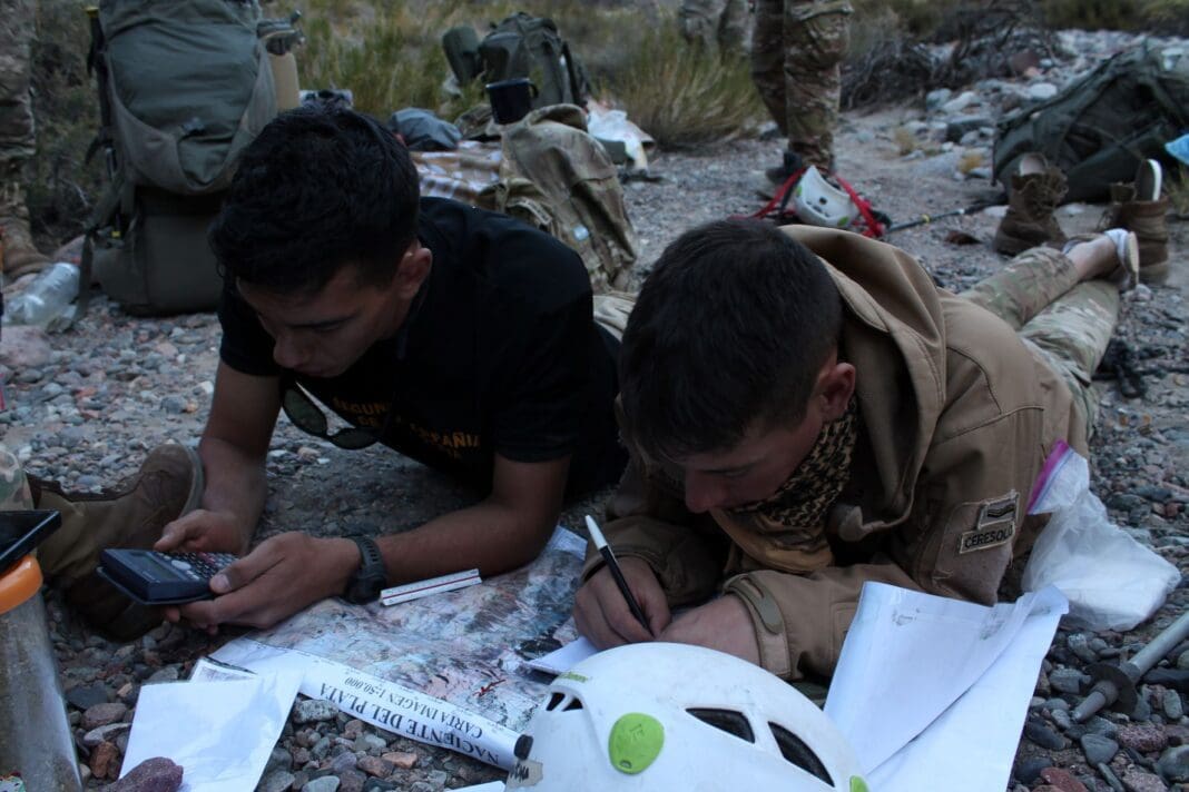 Cobertura - Acompañando a una patrulla de reconocimiento del Regimiento ...