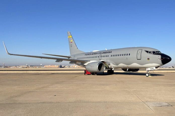 La Fuerza Aérea Colombiana equipará a sus nuevos Boeing 737 con ...