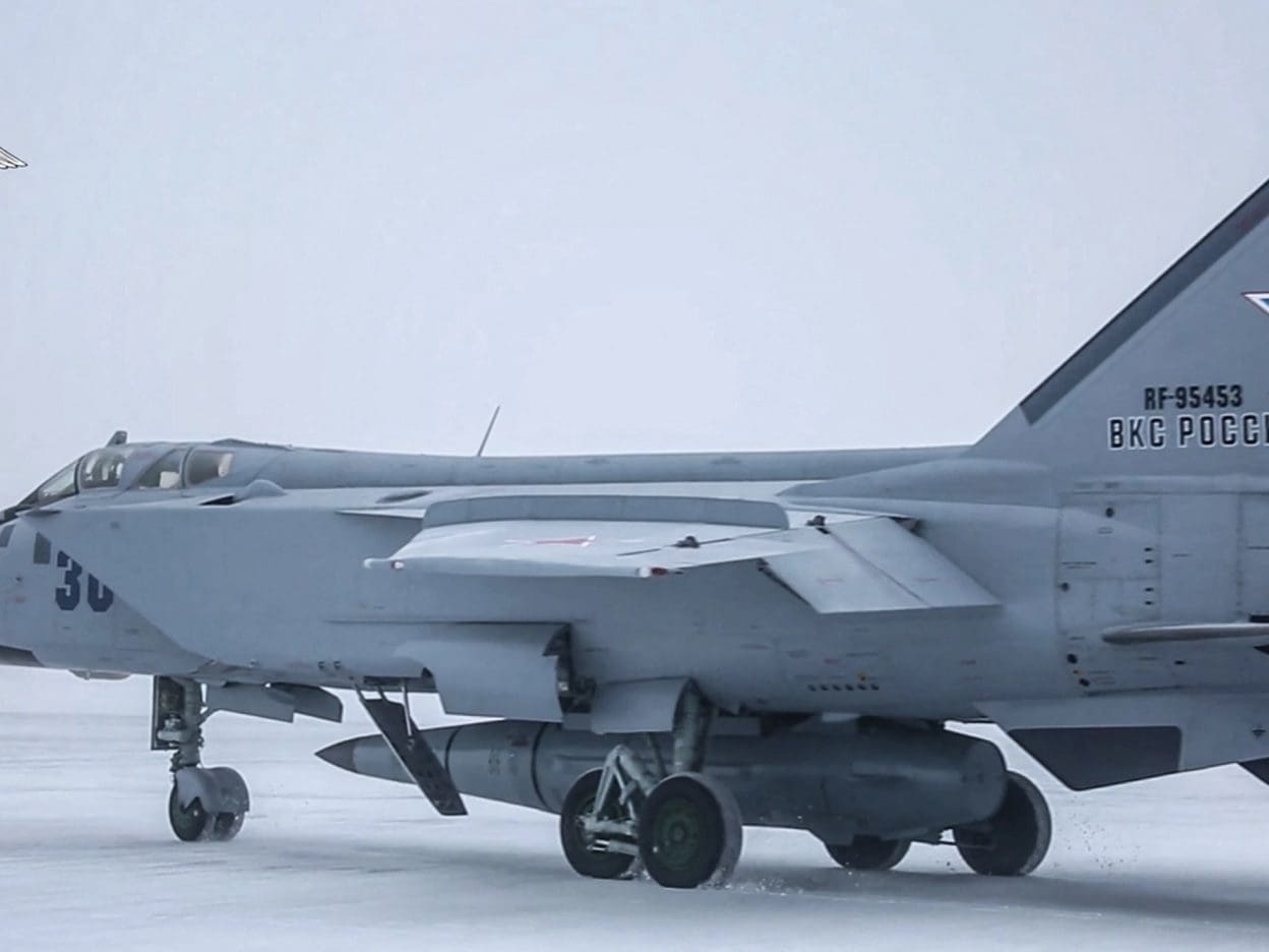 El misil hipersónico Kh-47M2 Kinzhal, único en su clase