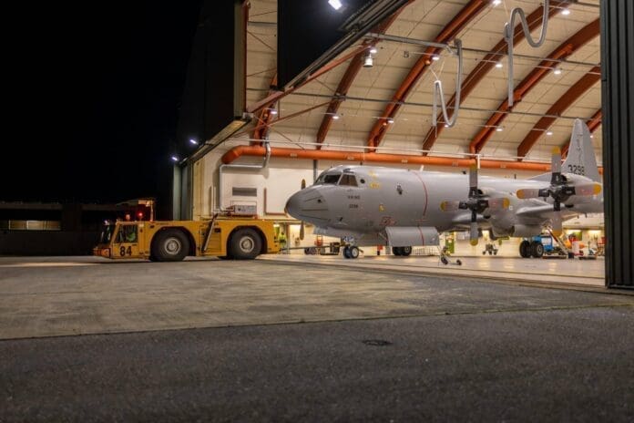 Luego de 54 años de servicio, la Real Fuerza Aérea de Noruega se prepara para retirar a sus P-3 ...